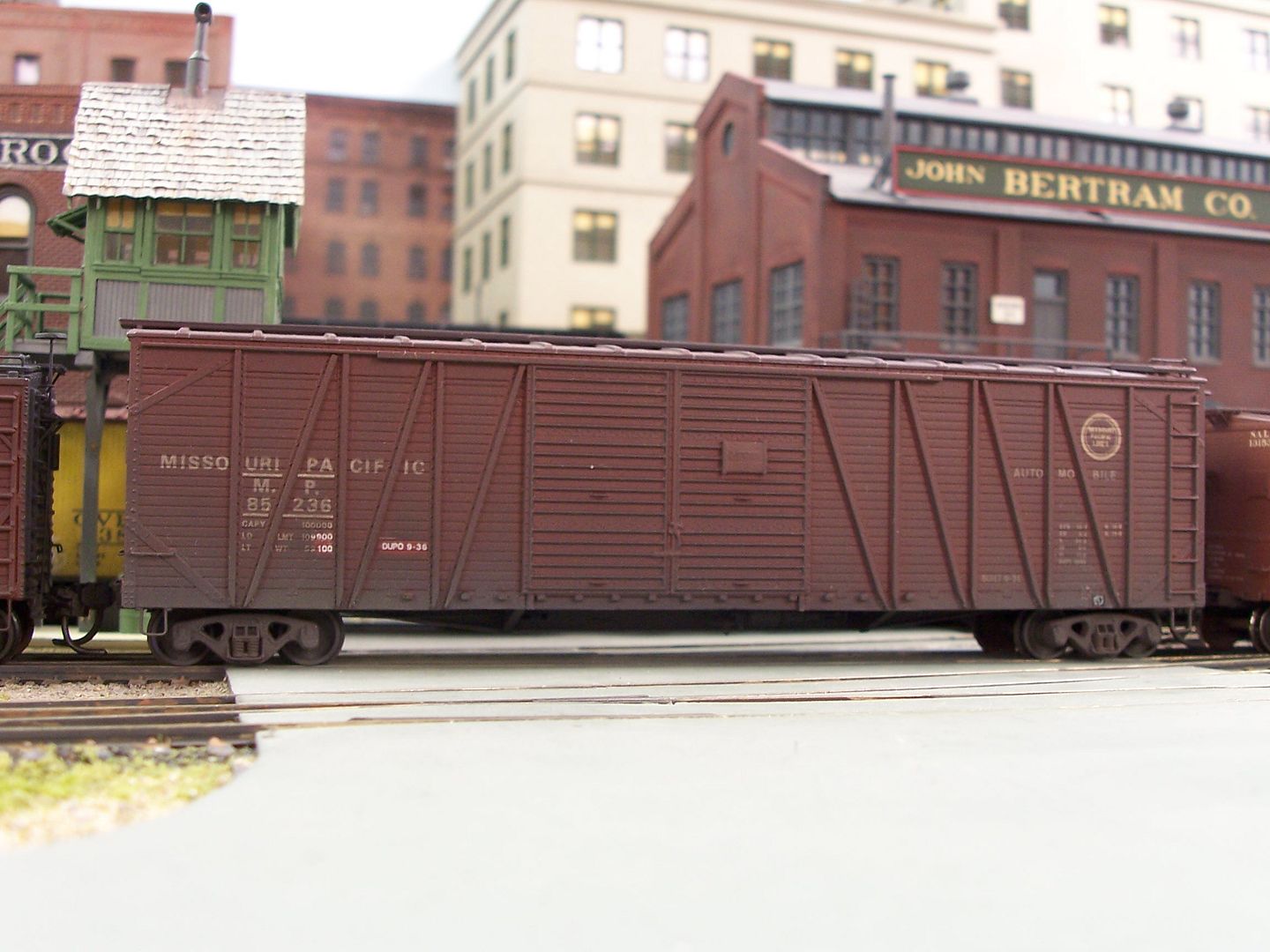 Hopper weathering - Layouts and layout building - Trains.com Forums